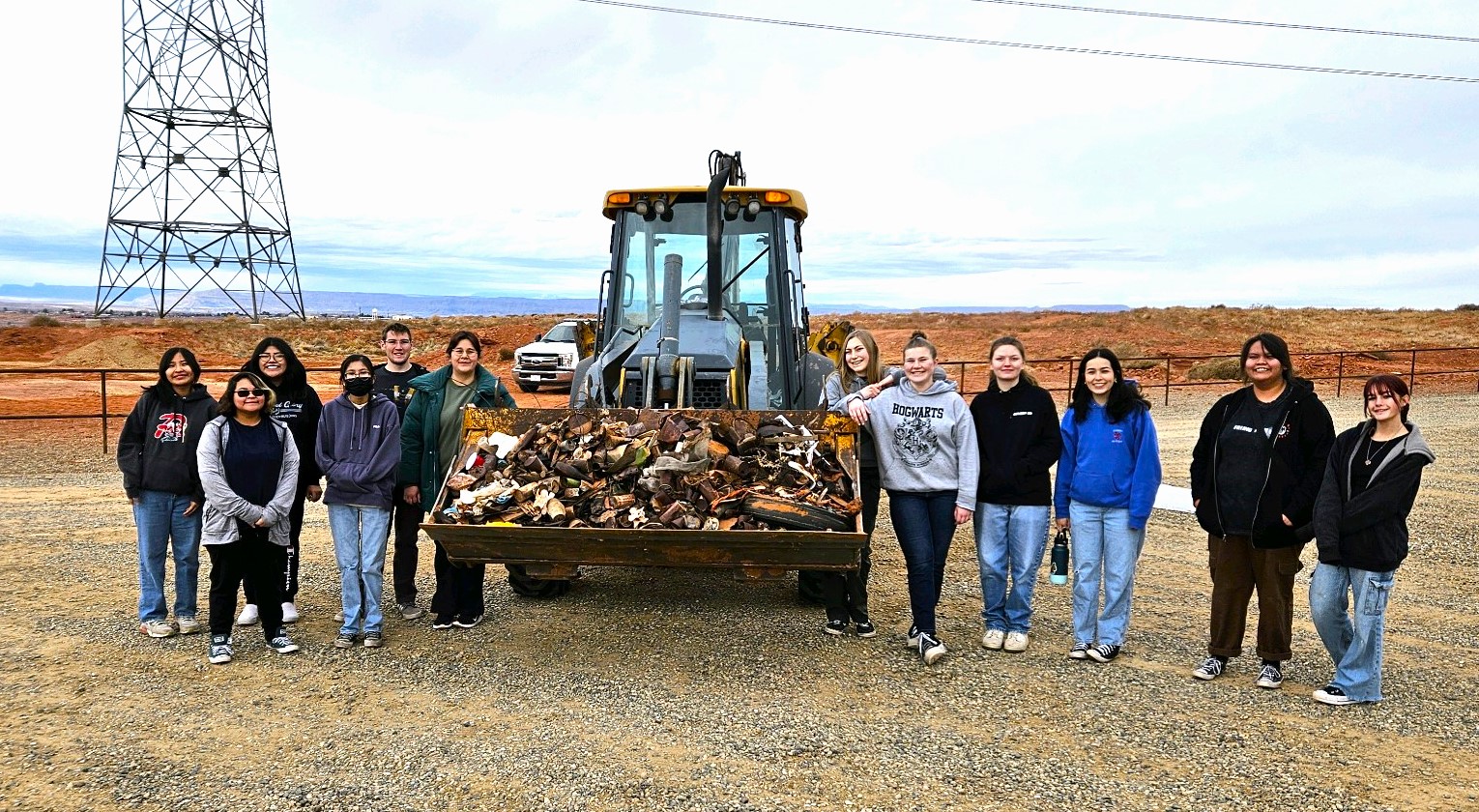 Student Volunteers Pick Up 600 lbs of Litter – City of Page